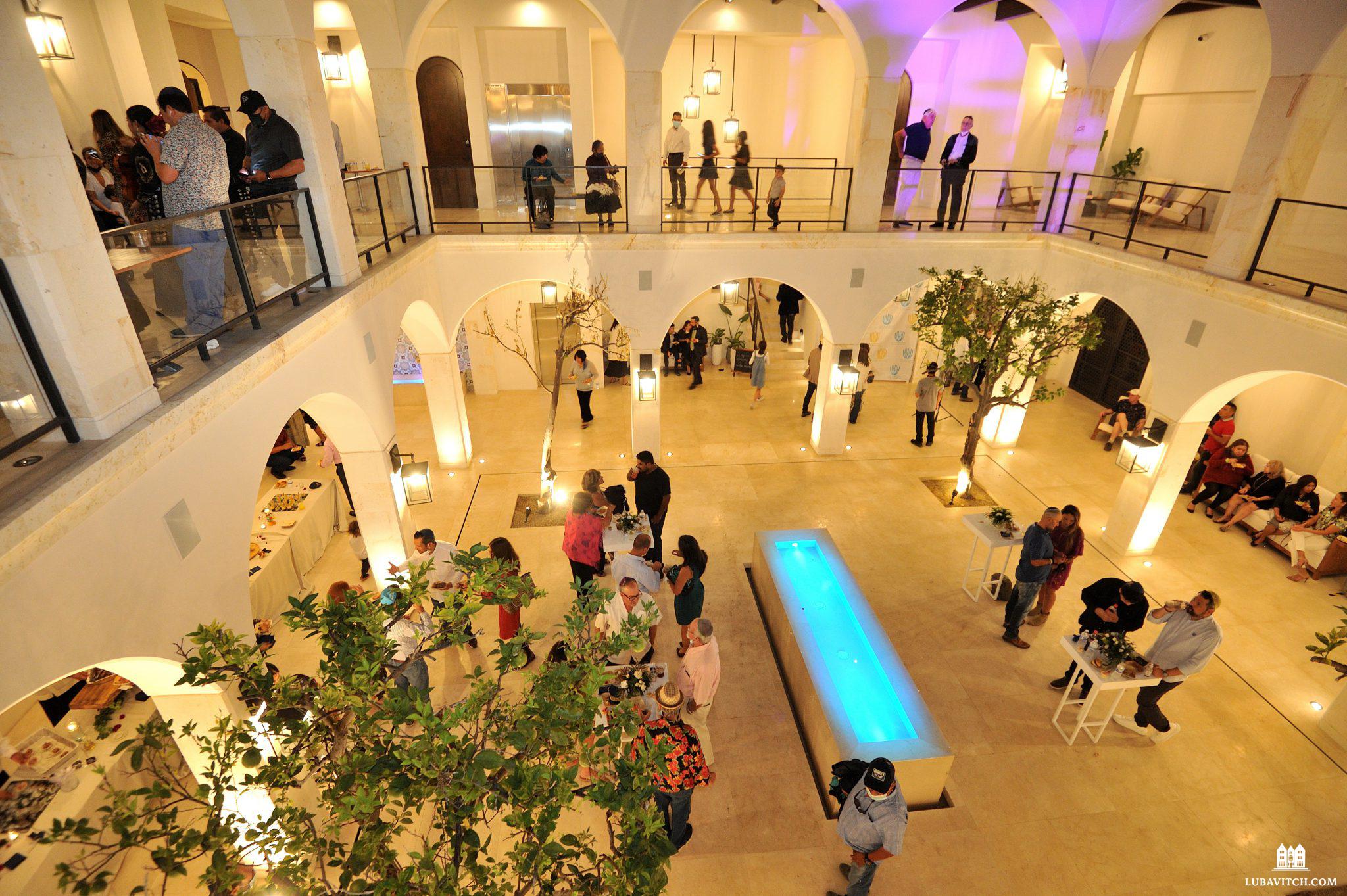 Community Building in Cabo S. Lucas - Chabad Lubavitch World Headquarters